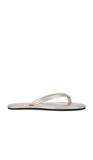 ST. AGNI Metallic Thong Sandals - Soft Gold