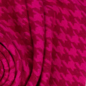 PRINCE OF SCOTS Houndstooth Naturally Weighted Wool Throw - Pink