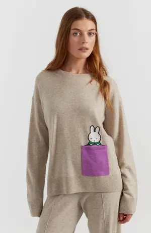 Chinti & Parker Wool-cashmere Miffy Peek-pocket Sweater - Soft Oat