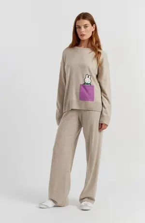Chinti & Parker Wool-cashmere Miffy Peek-pocket Sweater - Soft Oat