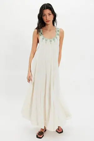 Women's Flowy Maxi Dresses