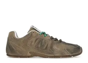 NEW BALANCE 530 Sl Miu Miu Distressed