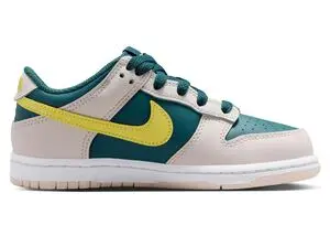 Nike Dunk Low Sneakers
