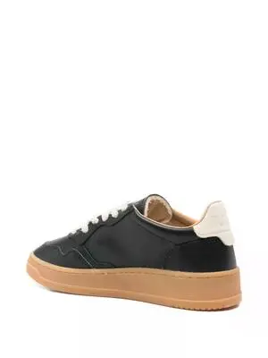AUTRY Logo-patch Sneakers - Black