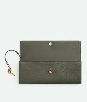 Bottega Veneta Andiamo Clutch - Pickle