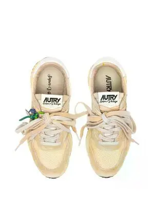 AUTRY Charm Detail Sneakers
