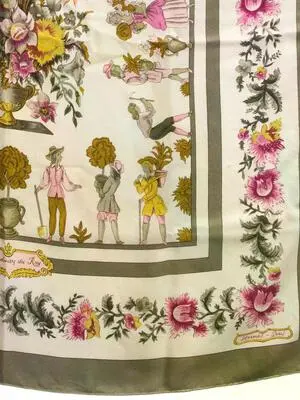 Hermès 1967 Les Jardiniers Du Roy Floral-print Silk Scarf - Neutrals