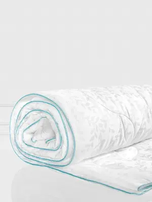 TOGAS Lyocell Dreams Comforter - White