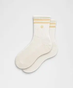 Lululemon Daily Essential Quarter Socks - Light Ivory/gold