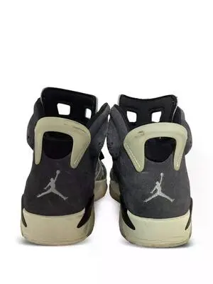 Nike Air Jordan 6 Retro High Top Sneakers
