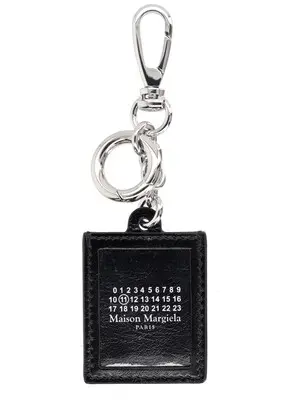 MAISON MARGIELA Leather Keychain - Black