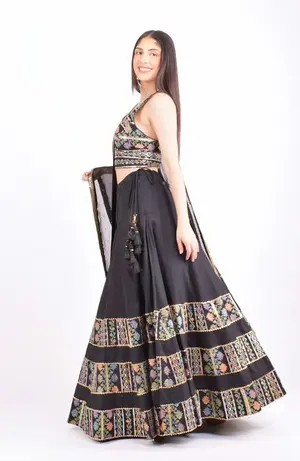 RAAS Embroidered Chaniya Choli Set