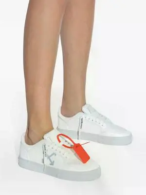 Off-White Low Vulcanized Sneakers