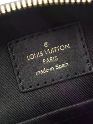LOUIS VUITTON 2018 Monogram Saintonge Satchel - Brown
