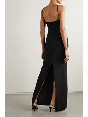MONOT Crepe Gown