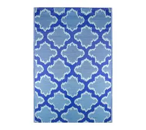 NORTHLIGHT 4' X 6' Quatrefoil Outdoor Area Rug - One-color