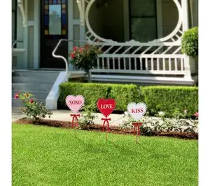 GLITZHOME 16'h Set Of 3 Valentine's Metal Heart Garden Stake - One-color