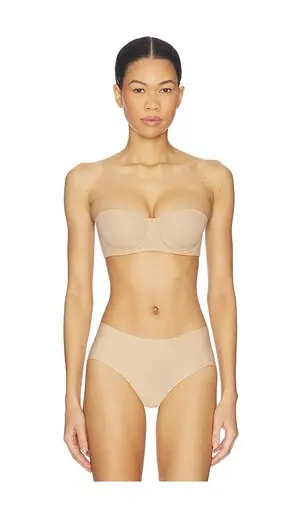 SKIMS Fits Everybody Strapless Bra In Beige