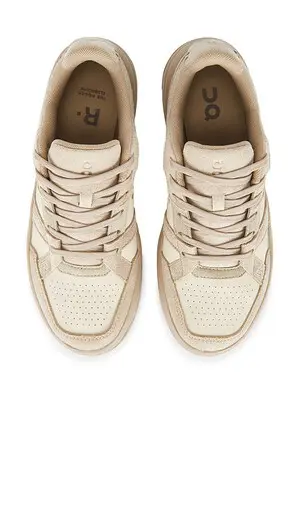 On The Roger Clubhouse Ace Sneakers - Sand