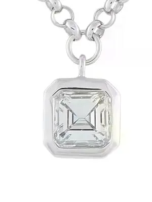LB EXCLUSIVE Diamond Pendant Necklace