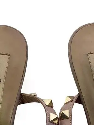 Valentino Garavani Rockstud Caged Pumps - Brown