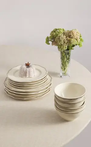 MAISON MADISON HOME 12 Piece Set With Cereal Bowl