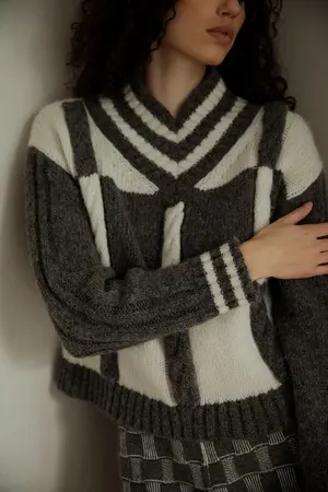 SSKEIN Kari Pullover