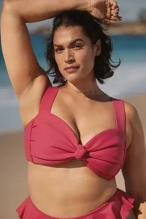 MONTCE Montce Plus Raspberry Hayden Bikini Top Pink