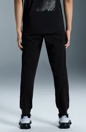 On Studio Joggers - Black