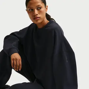 Nike 24.7 Impossiblysoft Dri-fit Oversized Crew-neck Top - Black