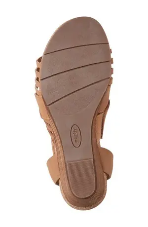 Earth Hattie 3 Wedge Sandal - Medium Brown