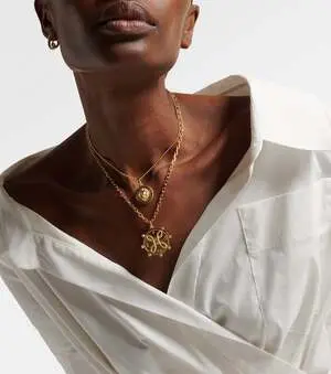 FOUNDRAE Strength Medium 18kt Pendant