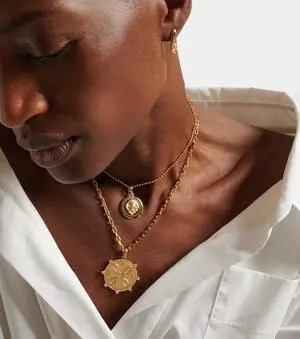 FOUNDRAE Strength Medium 18kt Pendant