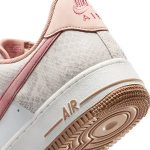 Nike Air Force 1 '07 Lv8 Sneakers