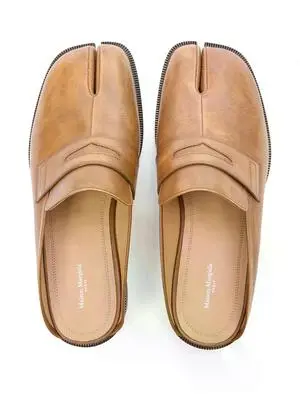 MAISON MARGIELA Tabi Loafer Mules - Neutrals