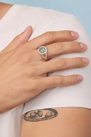 ORADINA Guardian Signet Ring