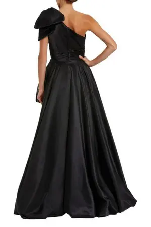 Mac Duggal Asymmetrical One-shoulder Gown With Ruffle Detail - Black