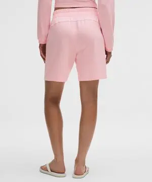 Lululemon Bermuda Mid-rise Shorts - Pink Pearl