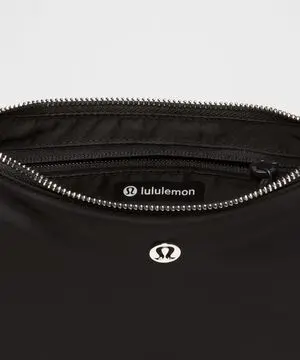 Lululemon City Essentials Small Shoulder Bag 3l - Black/silver