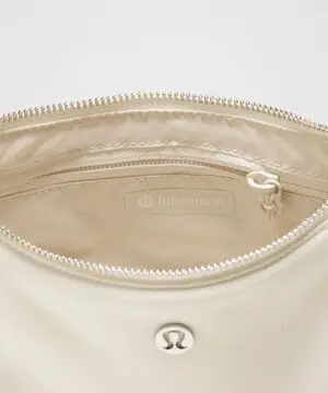 Lululemon City Essentials Small Shoulder Bag 3l - Light Ivory/silver