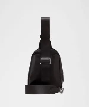 Lululemon Everywhere Sling Bag Small 2l