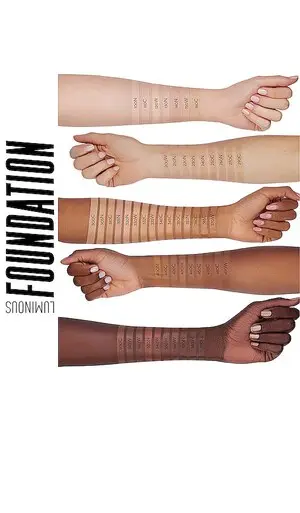 ANASTASIA BEVERLY HILLS Luminous Foundation
