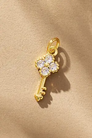 BOXBAR Mini Clover Key Charm