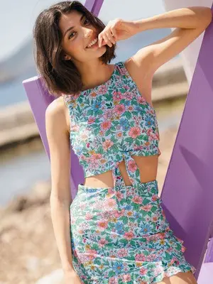 LIME RICKI SWIMWEAR Lime Ricki Swimwear Knotted Crop Top Trellis Floral