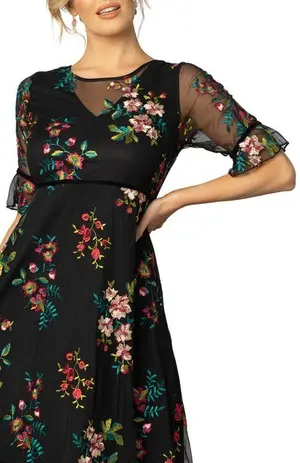 KIYONNA Wildflower Embroidered Midi Dress - Onyx