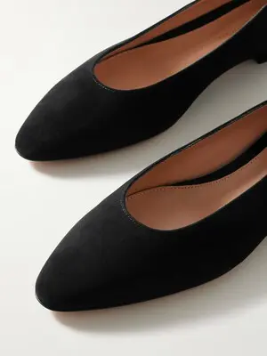 GIANVITO ROSSI Amelia Suede Point-toe Flats - Black
