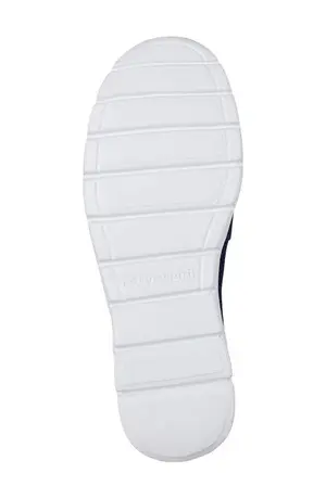 Easy Spirit Nilsa Slip-on Sneakers