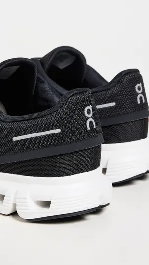 On Cloud Sneakers - Black White