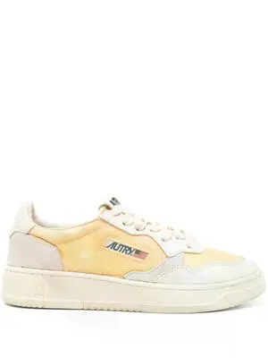 AUTRY Medalist Super Vintage Sneakers - Neutrals