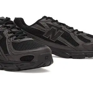 NEW BALANCE 740 Sneakers - Black